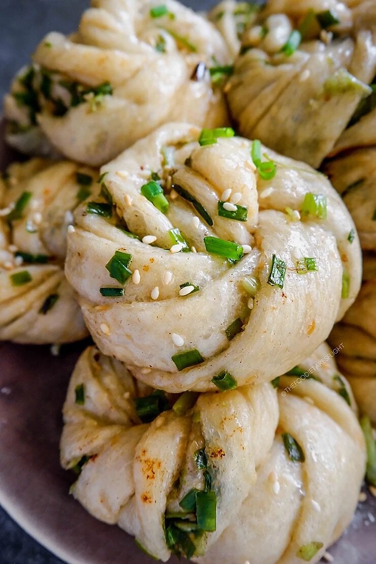 Pan-Fried Scallion and Toasted Sesame Buns or Hua Juan (花卷) - The ...