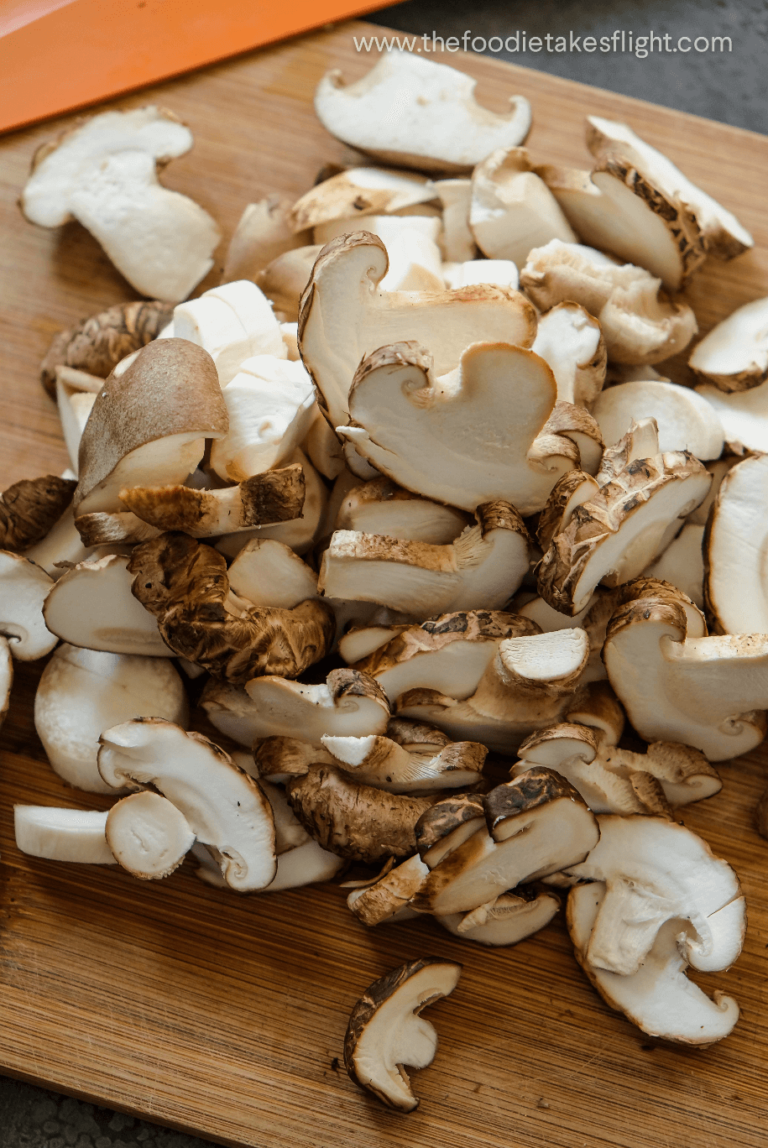 Hong Kong-Style Vegan Clay Pot Rice - The Foodie Takes Flight