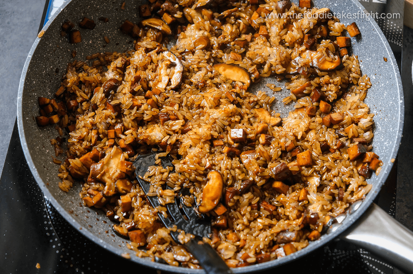 Chinese Savoury Sticky Rice - The Foodie Takes Flight