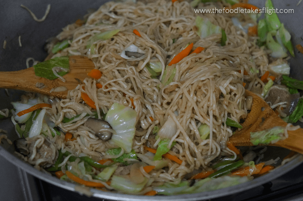 Vegan Pancit Canton (Filipino Stir-Fried Noodles) - The Foodie Takes Flight