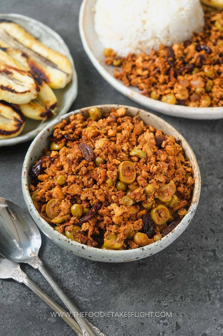 Filipino Arroz a la Cubana - The Foodie Takes Flight