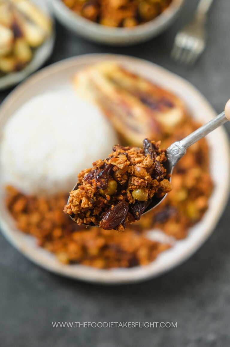 Filipino Arroz a la Cubana - The Foodie Takes Flight