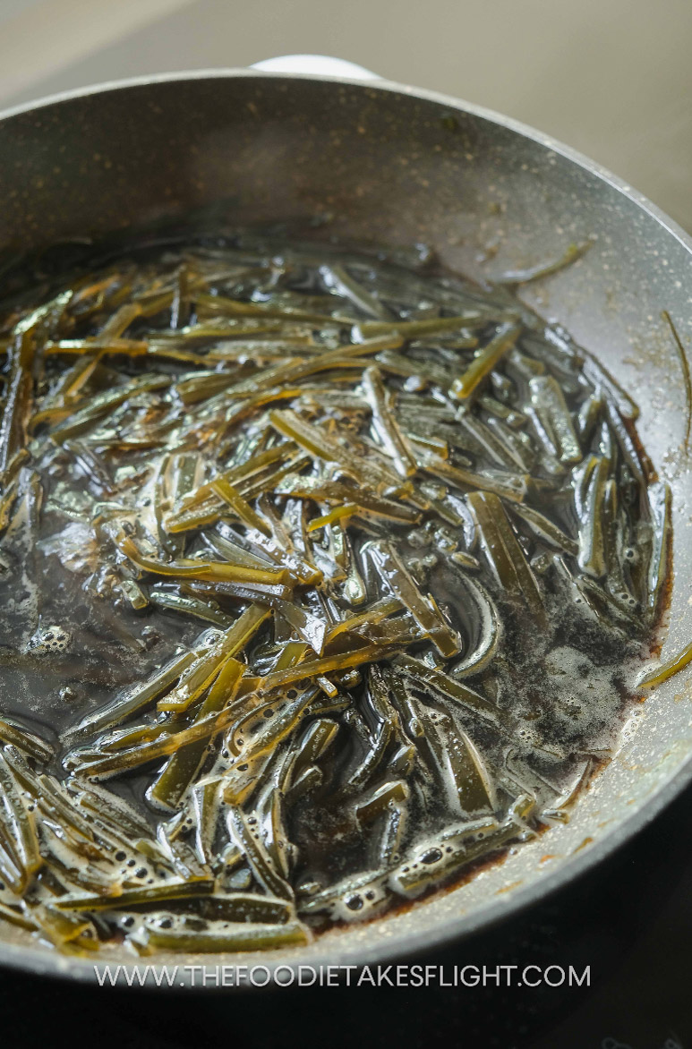 Kombu Tsukudani (Japanese Simmered Kombu) - The Foodie Takes Flight