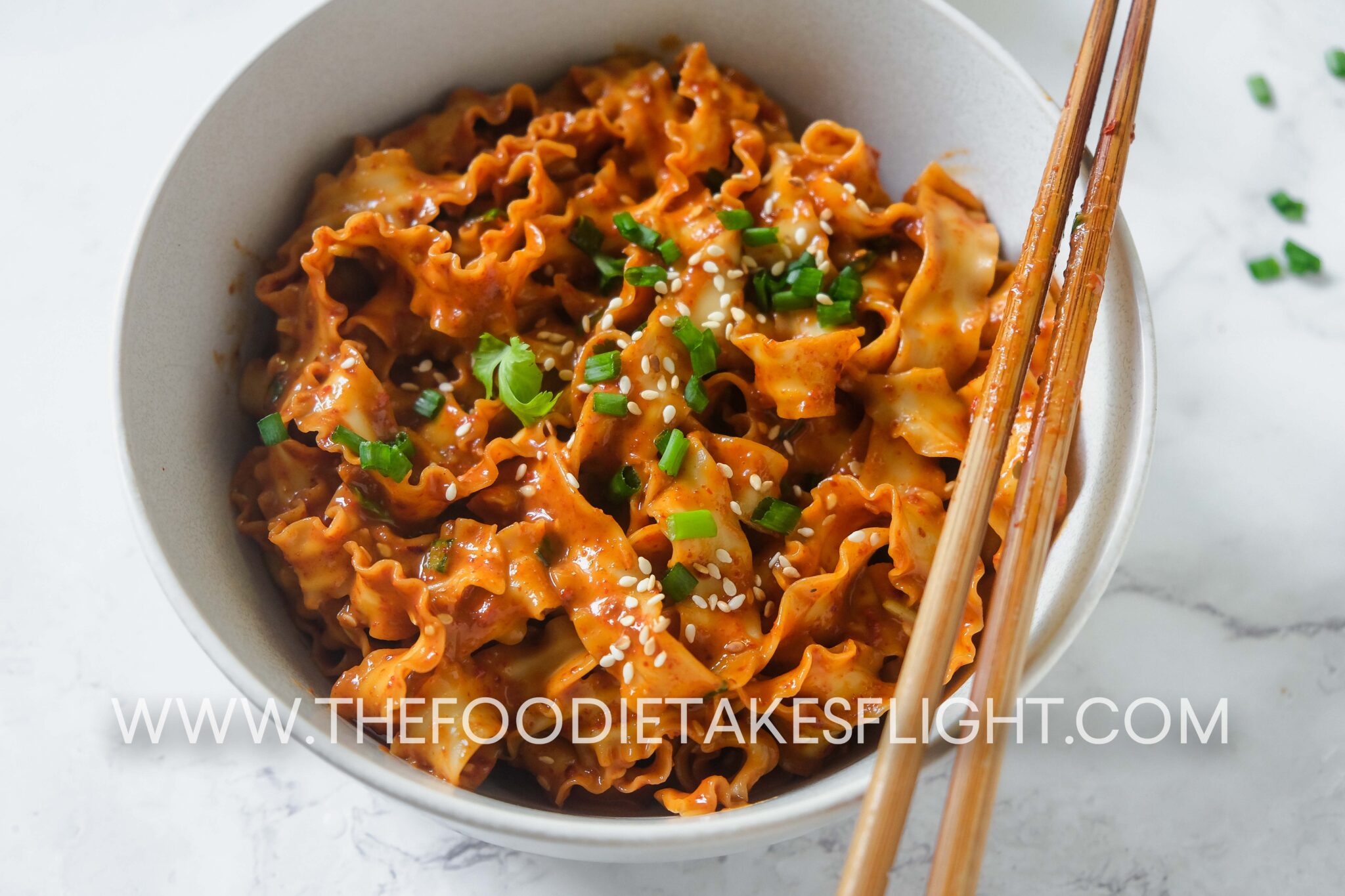 Spicy Peanut Noodles (Super Easy!) - The Foodie Takes Flight