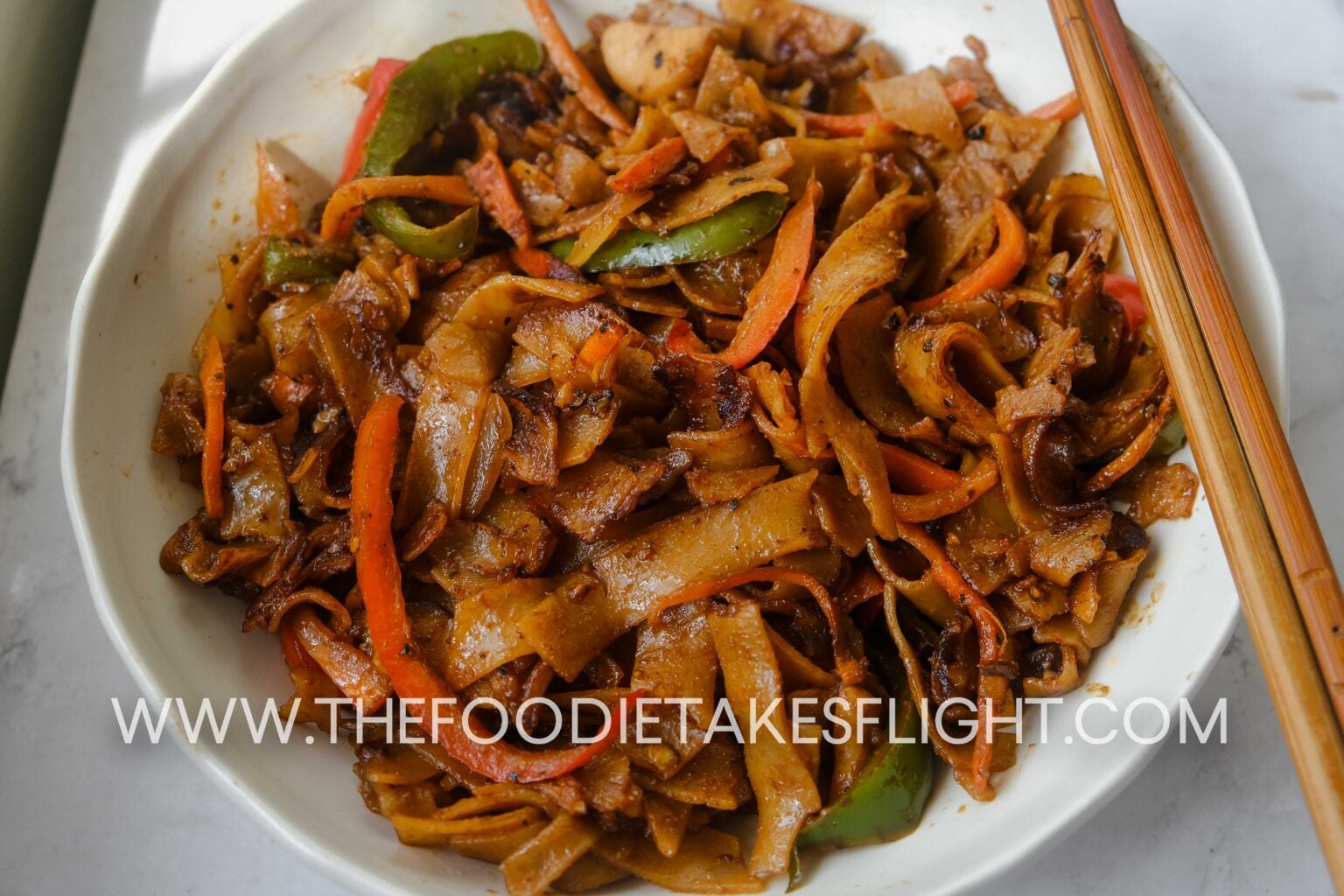Spicy Black Pepper Ho Fan (Rice Noodles) - The Foodie Takes Flight