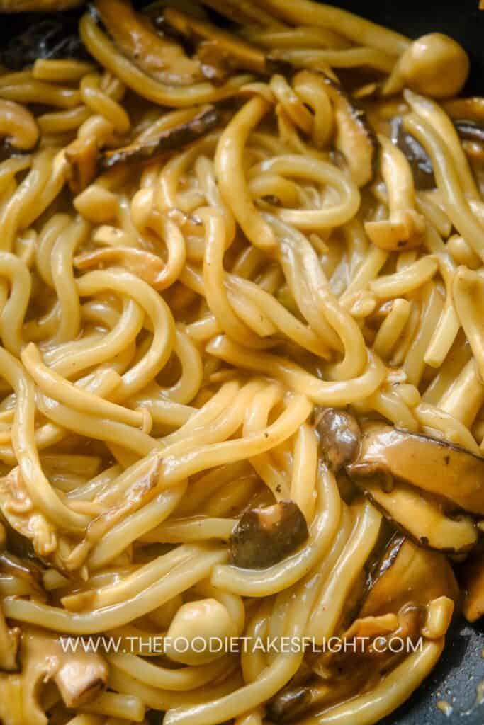 Creamy Mushroom Udon (Vegan) - The Foodie Takes Flight