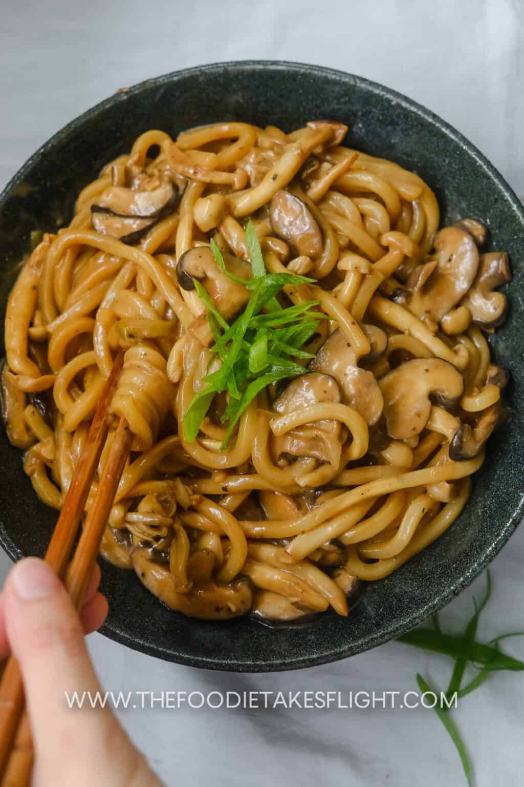 Creamy Mushroom Udon (Vegan) - The Foodie Takes Flight
