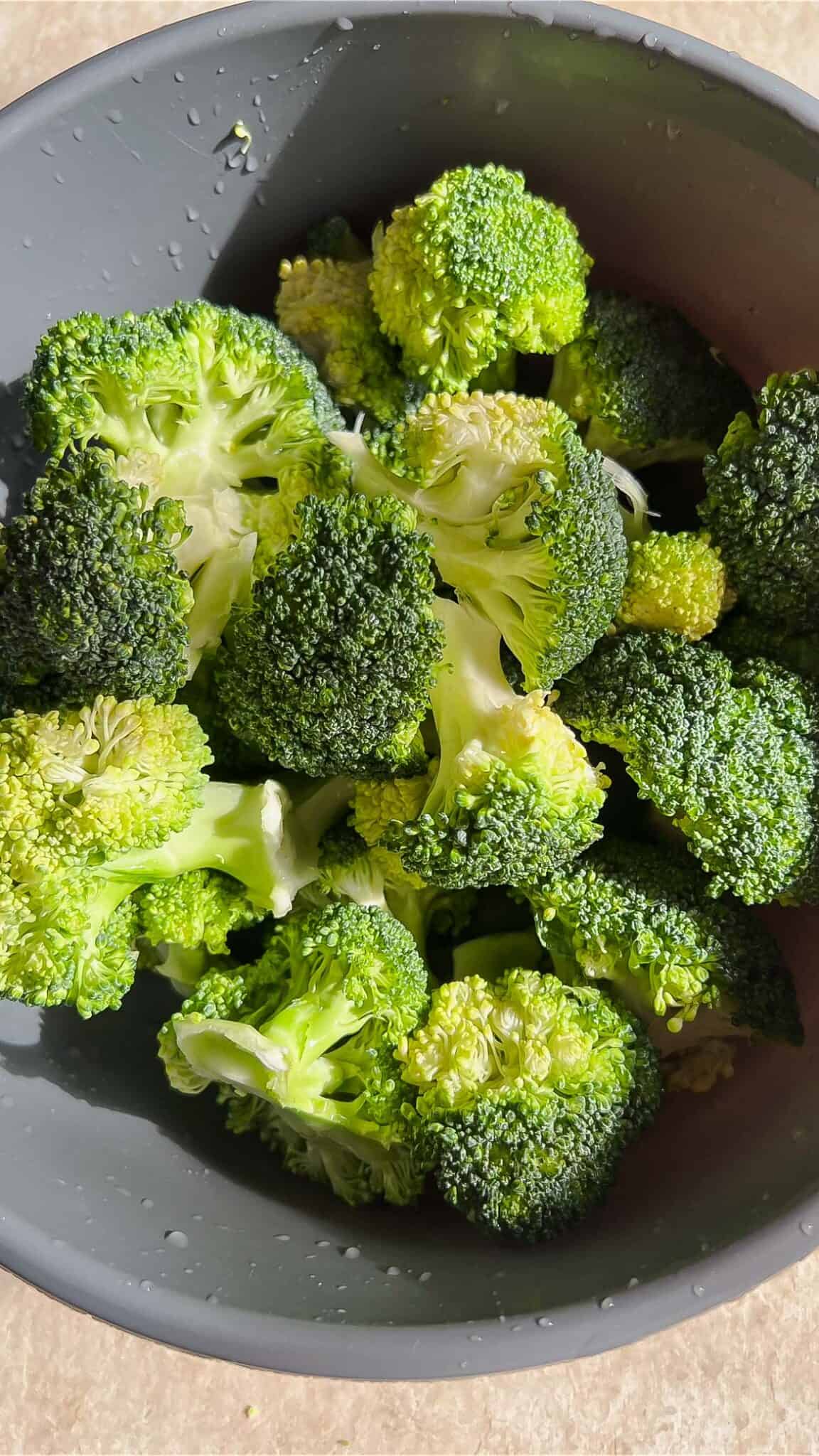 Bang Bang Broccoli (Vegan) - The Foodie Takes Flight