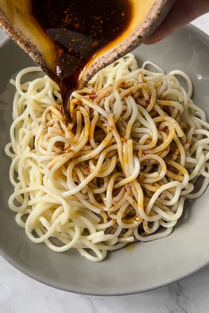 Chinese Sichuan Cold Noodles - The Foodie Takes Flight