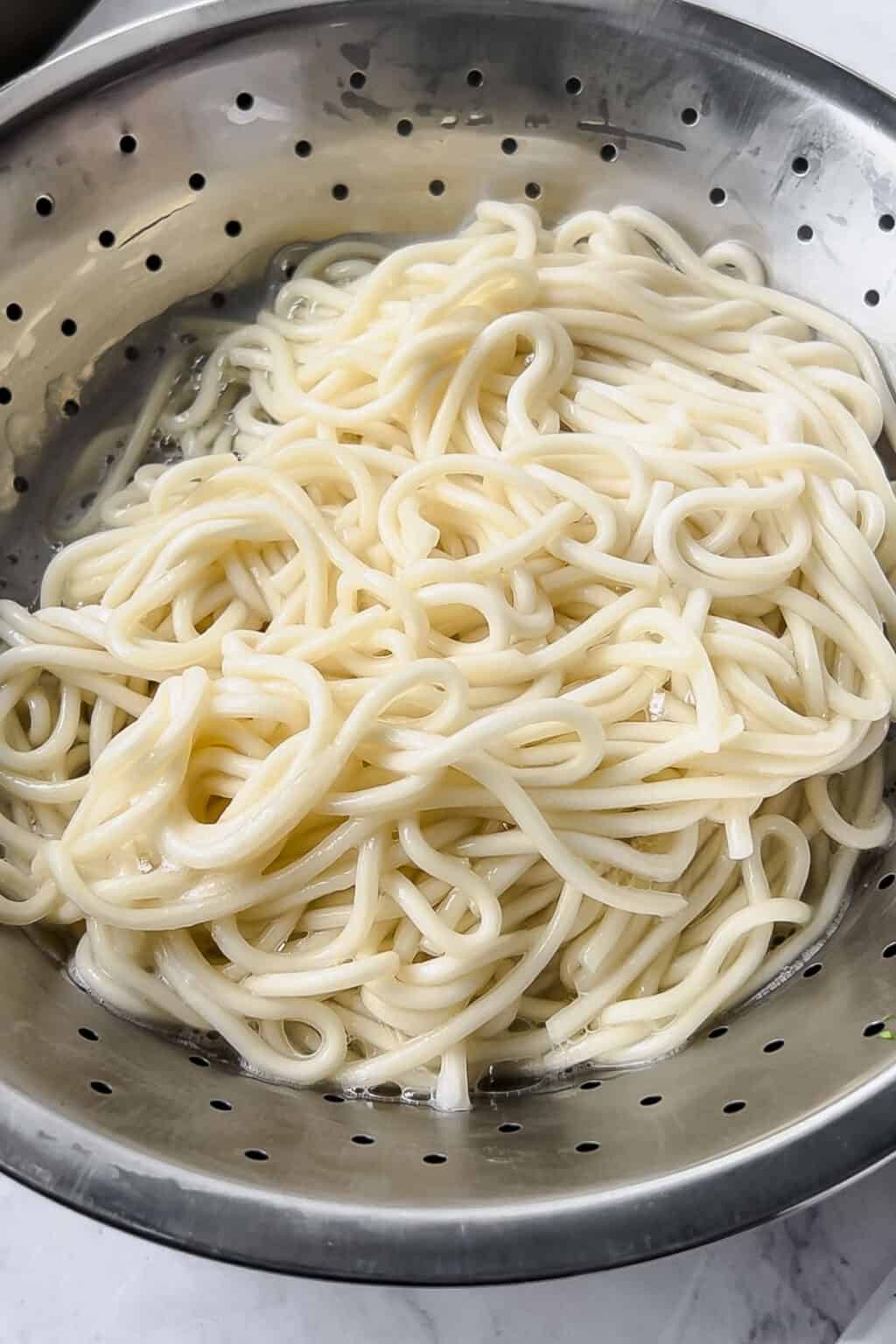 Chinese Sichuan Cold Noodles - The Foodie Takes Flight