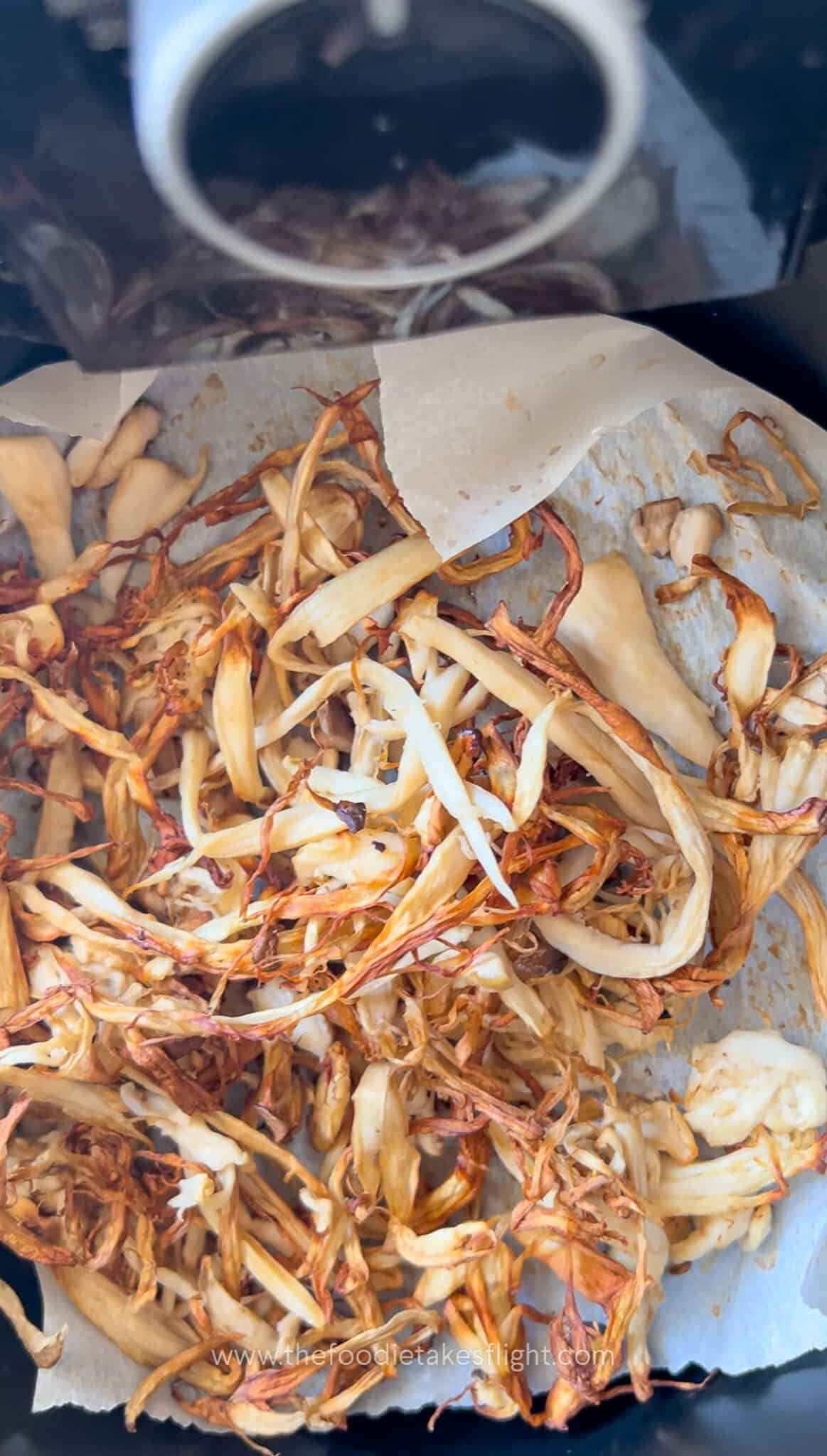 Pulled King Oyster Mushroom - The Foodie Takes Flight