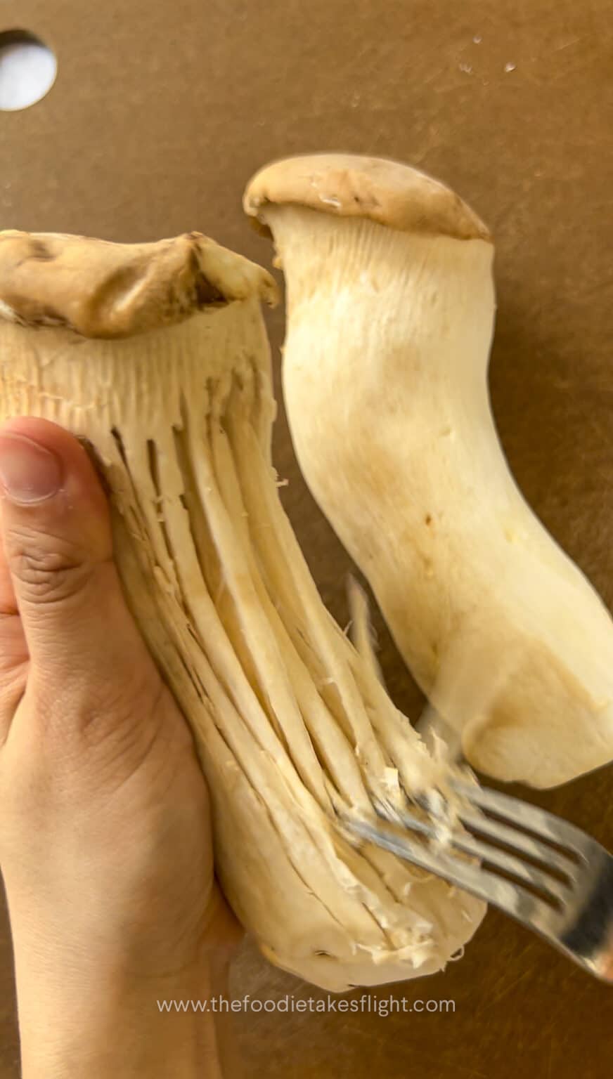Pulled King Oyster Mushroom - The Foodie Takes Flight