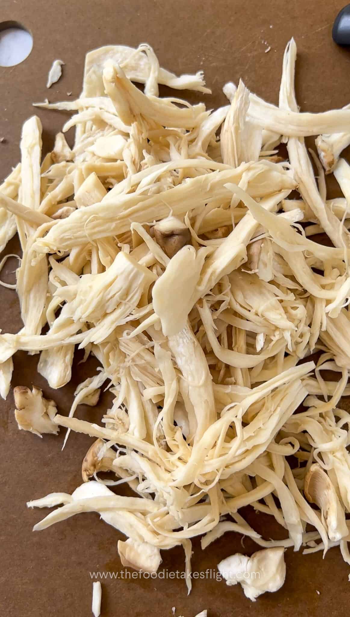 Pulled King Oyster Mushroom - The Foodie Takes Flight