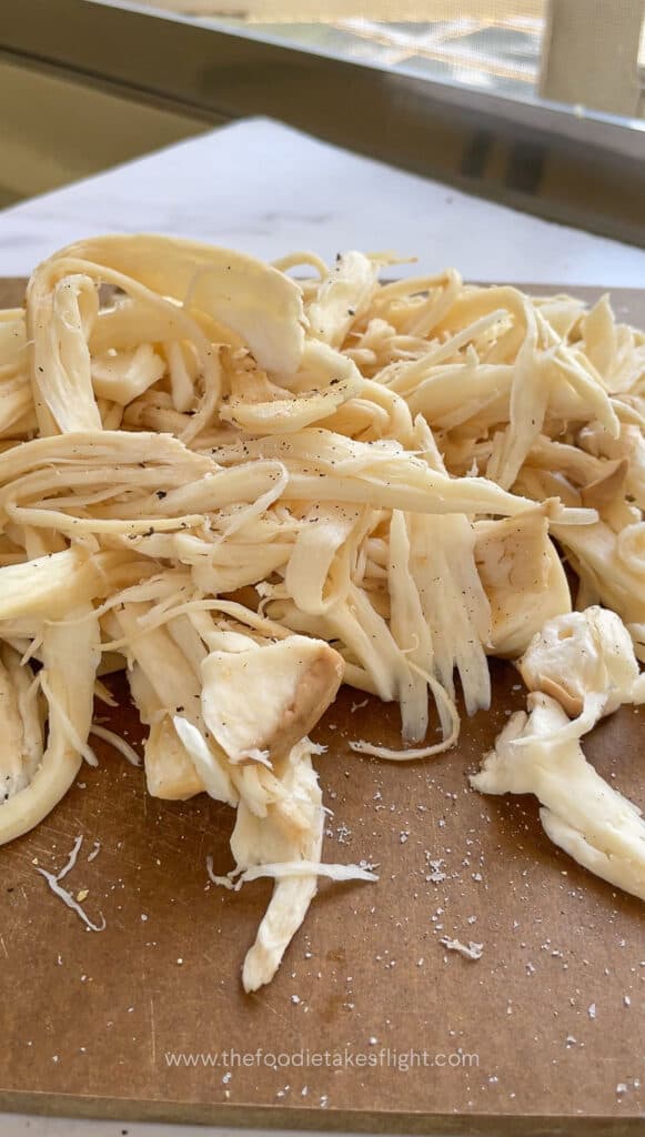 Pulled King Oyster Mushroom - The Foodie Takes Flight