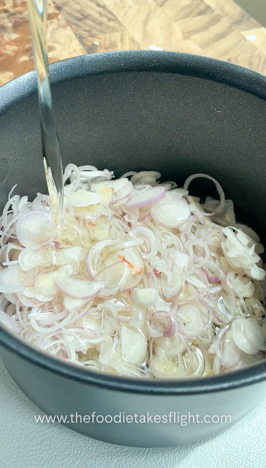 How to Make Crispy Fried Shallots - The Foodie Takes Flight