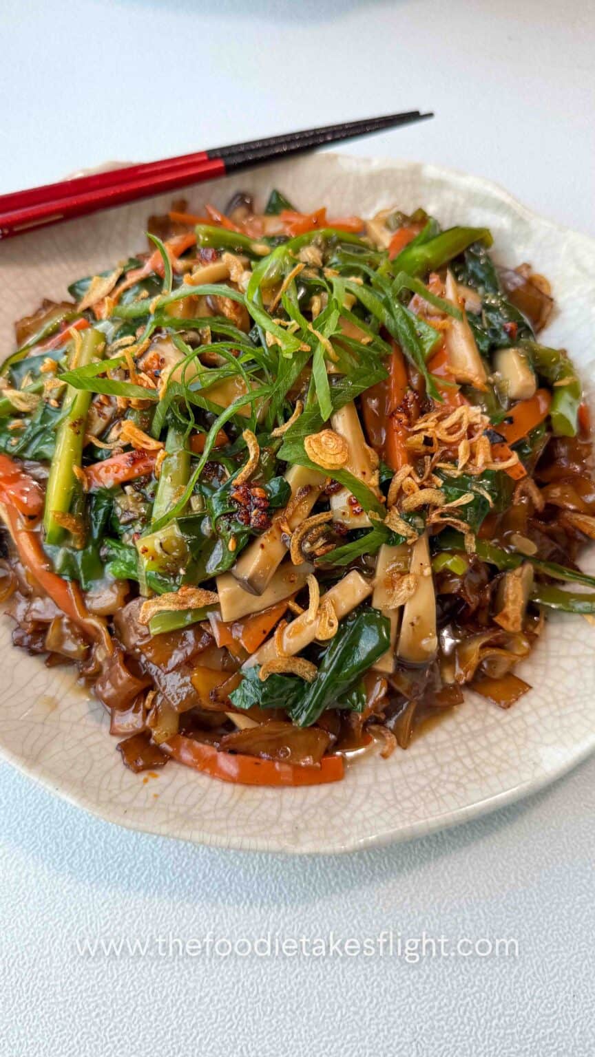 Stir-Fried Rice Noodles with Gravy (Hor Fun) - The Foodie Takes Flight